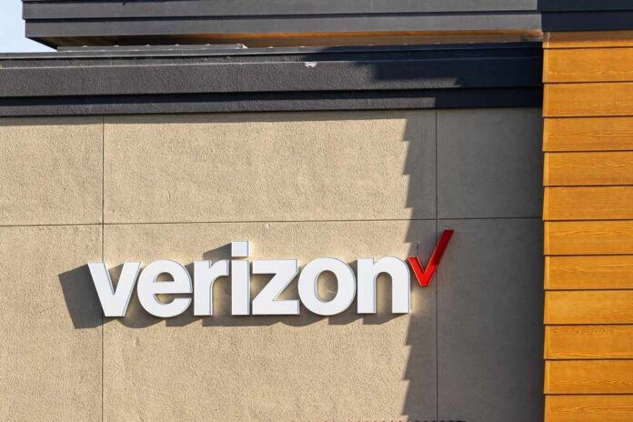 $20 Insult! Verizon Faces Backlash Over Compensation | The Independent Star